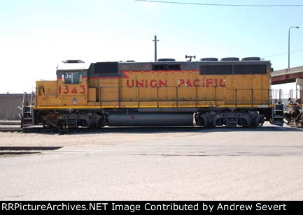 UP GP40-2 1343